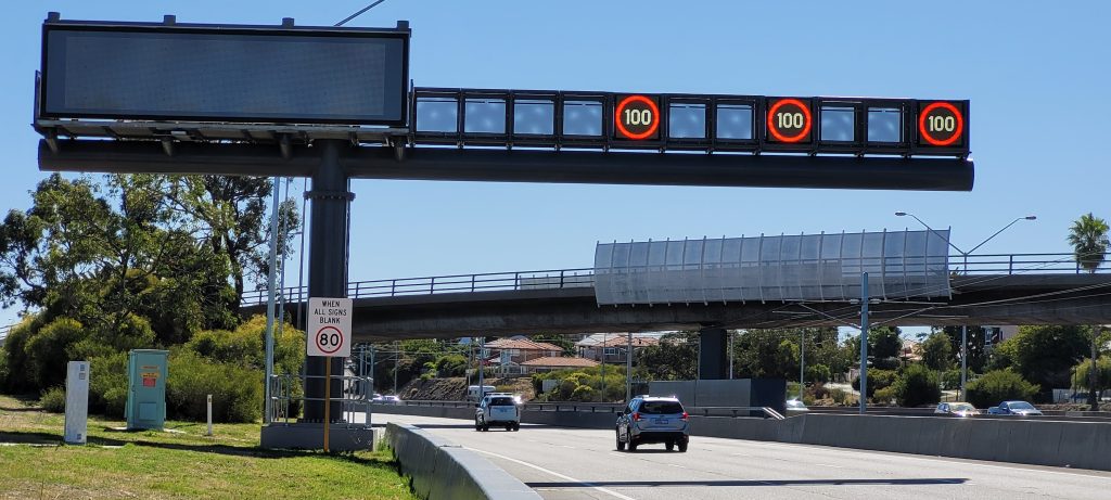 Management of Perth’s Smart Freeways Long Lever Cantilever Sign Structures | WARRIP